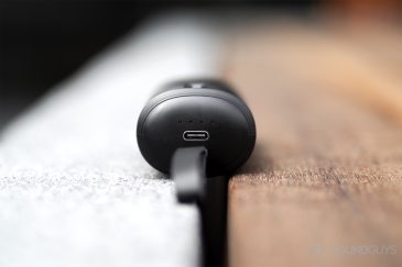 Rowkin Ascent Charge+ review: The smallets sport earbuds to date