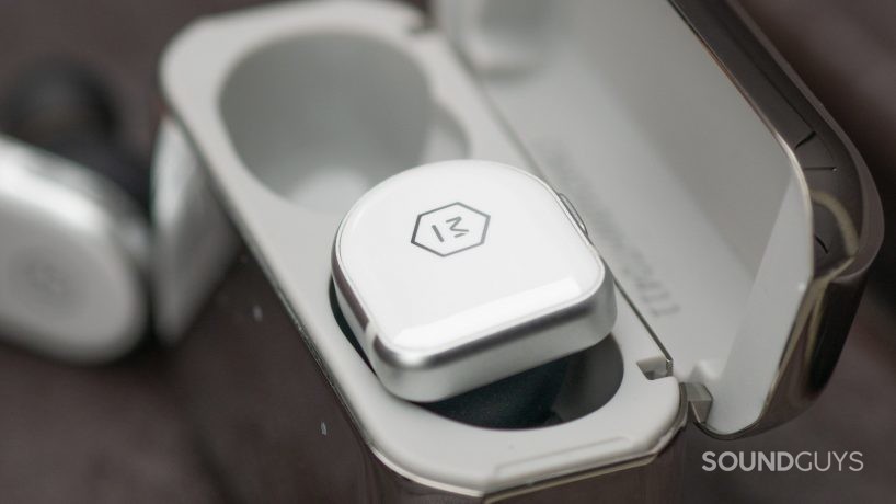 Master & Dynamic MW08 review - SoundGuys