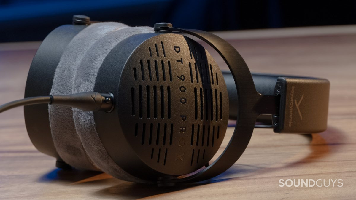 Beyerdynamic DT 880 PRO review: Great pro-sumer cans - SoundGuys
