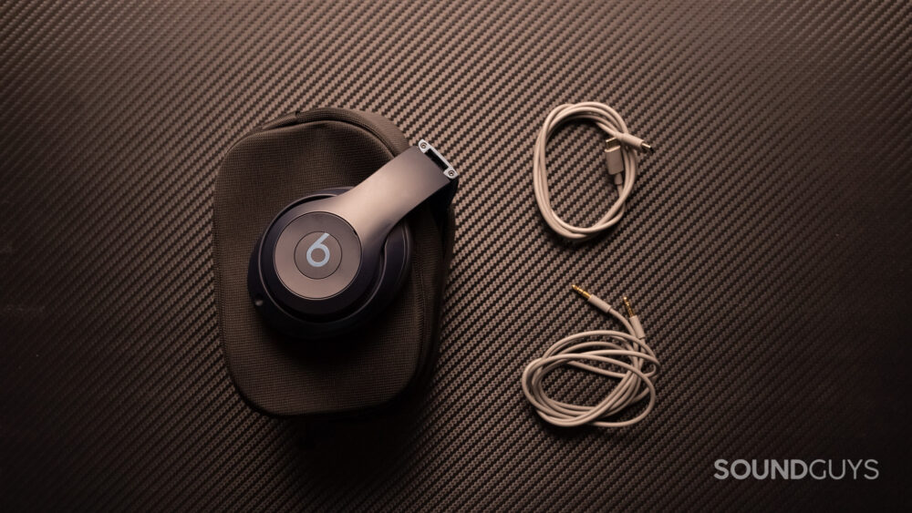 Beats Solo 4 vs Beats Studio Pro: Which should you buy? - SoundGuys Beats Solo 4 vs Beats Studio Pro: Which should you buy? - SoundGuys