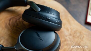 Bose QuietComfort Ultra Headphones vs Apple AirPods Max - SoundGuys