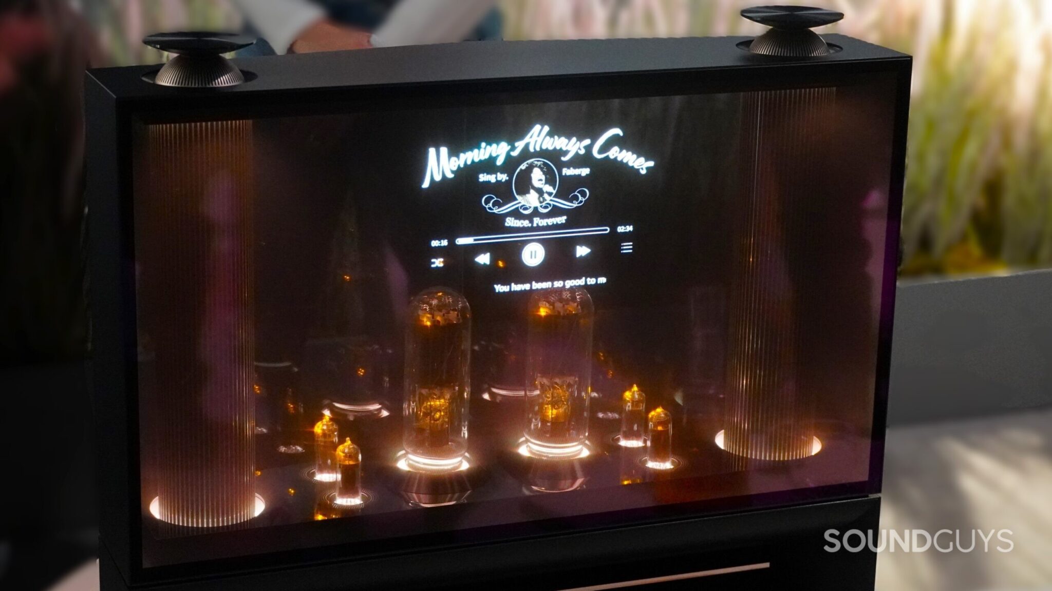 LG DukeBox: los viejos ritmos se encuentran con el calor OLED en CES 2024