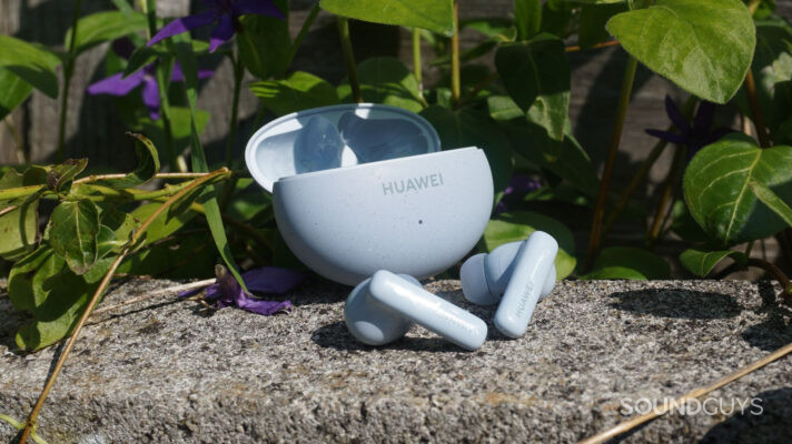 HUAWEI FreeBuds 5i: The comfortable AirPods Pro-style outcast