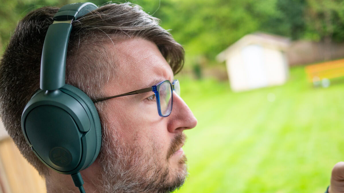 Incredible: Our favorite JLab JBuds Lux ANC are just $29 right now ...