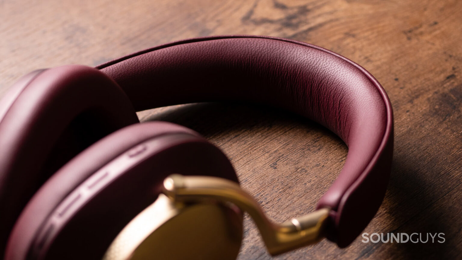 Bowers and Wilkins PX8 review - SoundGuys