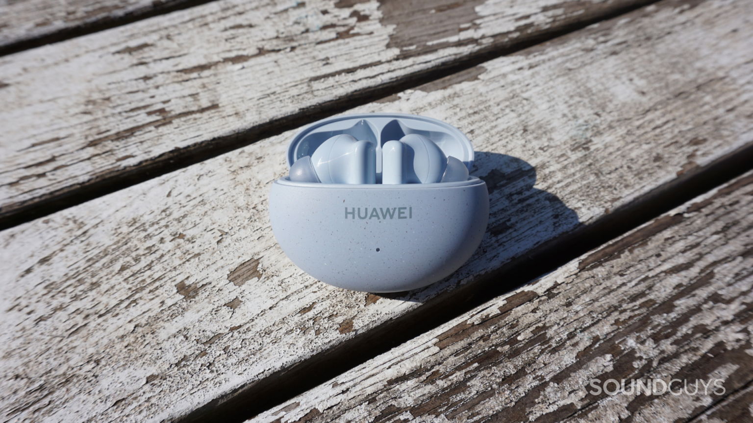 HUAWEI is making a play for headphone dominance despite US sanctions ...