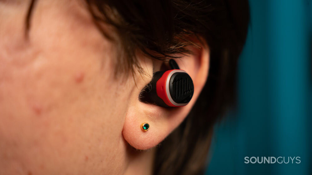 Milwaukee REDLITHIUM Jobsite Earbuds review - SoundGuys