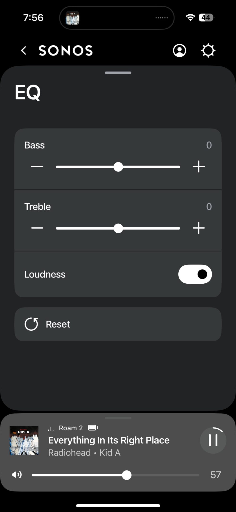 Sonos Roam 2 vs JBL Flip 6: How smart should your speaker be? - SoundGuys