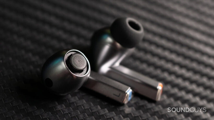 Samsung Galaxy Buds 3 FE vs Galaxy Buds 3 Pro: The smarter pick might ...