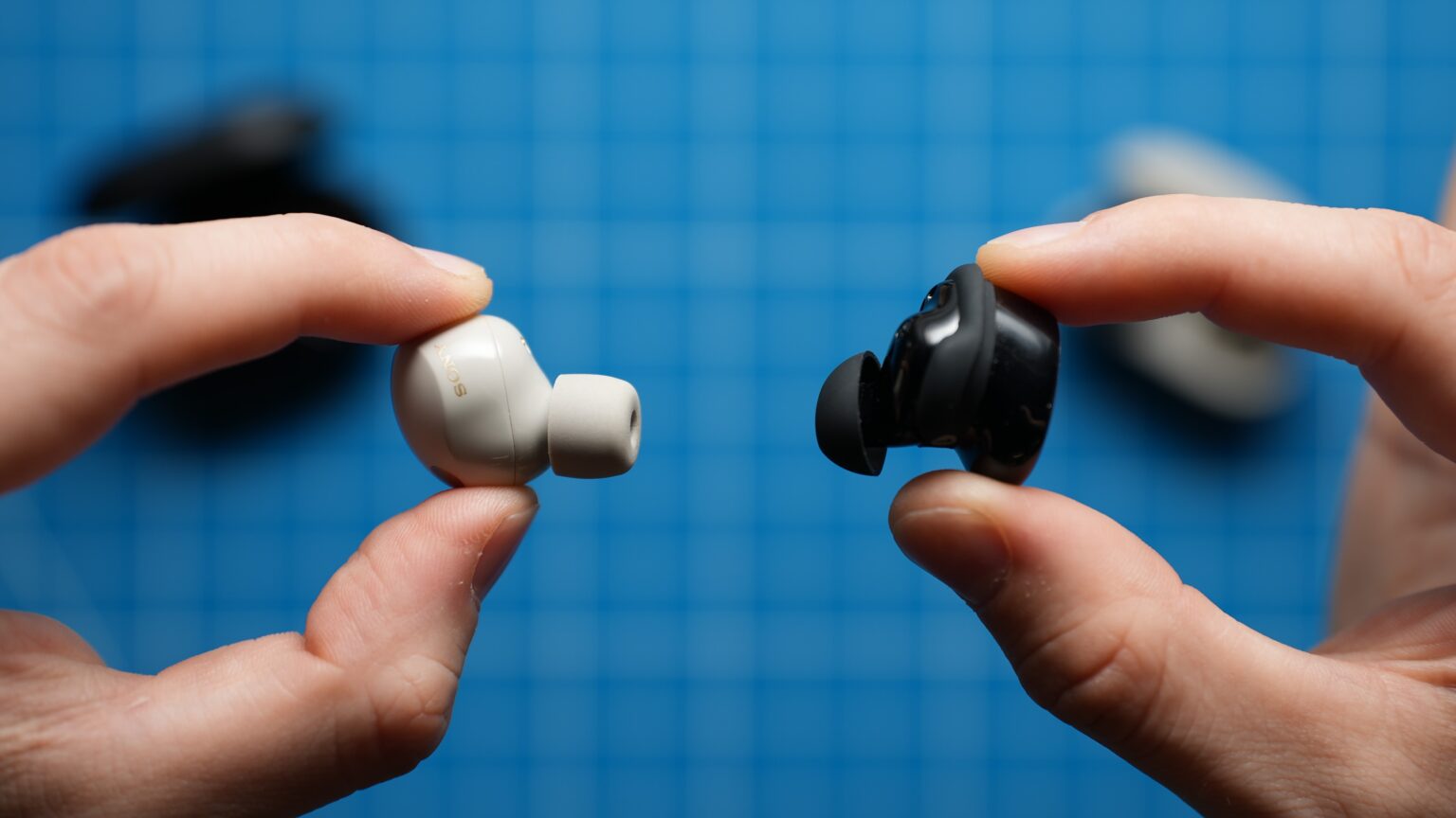 Bose QuietComfort Earbuds (2024) vs Sony WF-1000XM5 - SoundGuys