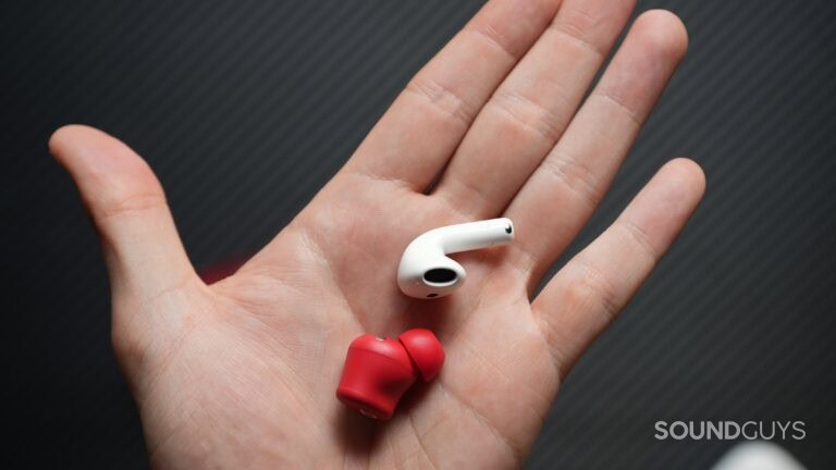 AirPods 4 vs Beats Solo Buds - SoundGuys