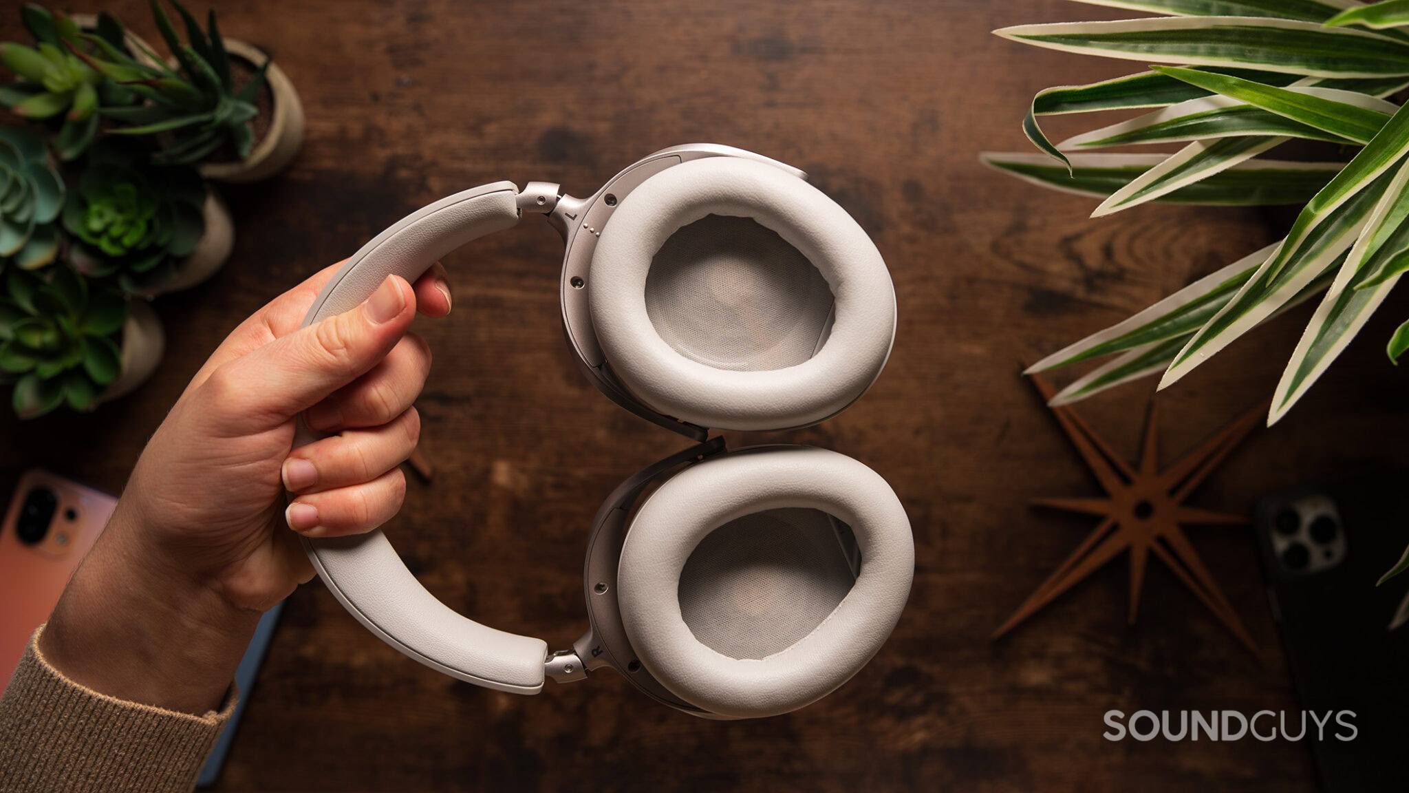 Beyerdynamic AVENTHO 300 review - SoundGuys