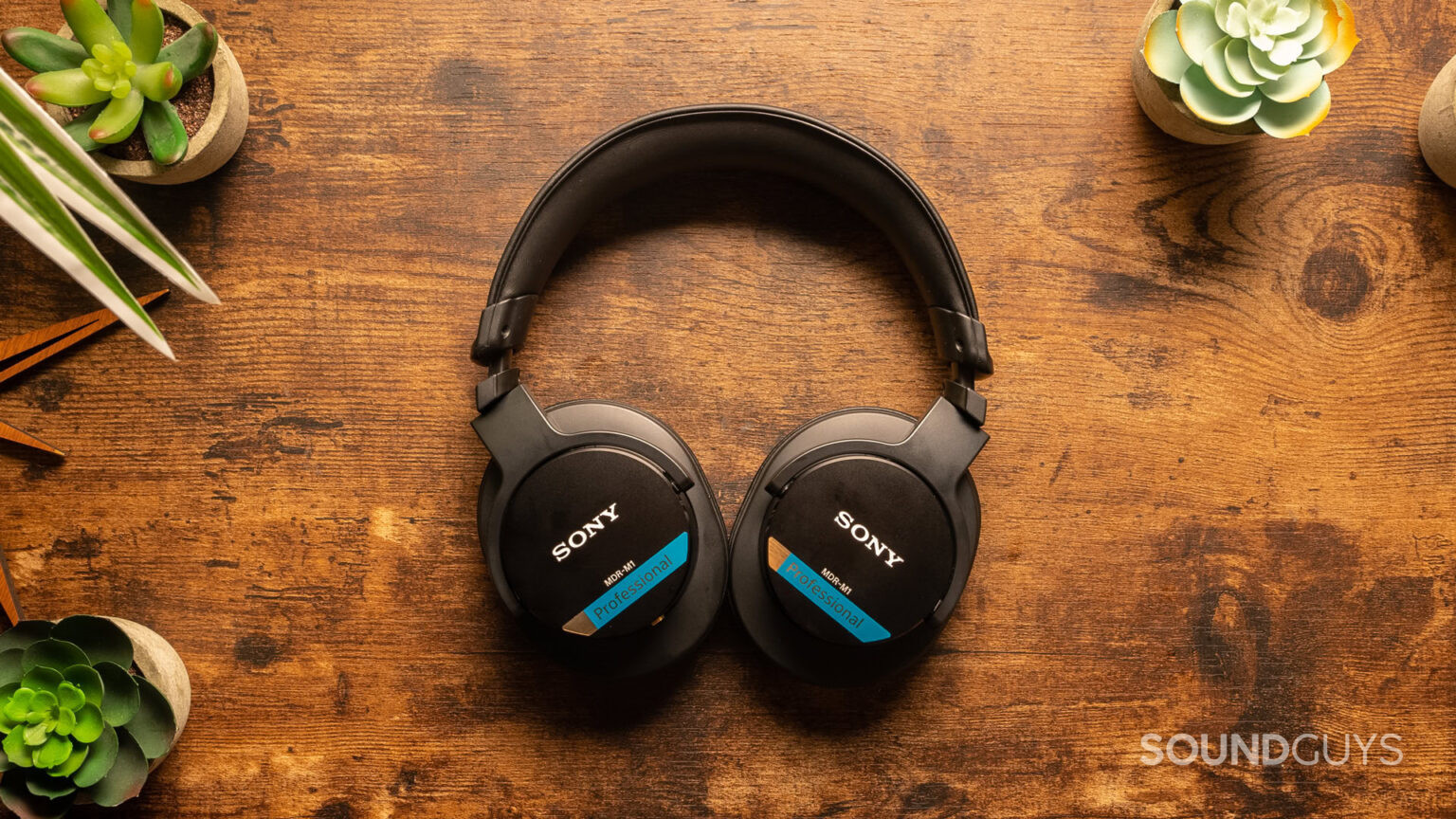 Sony MDR-M1 review: Ol' reliable gets a new version - SoundGuys