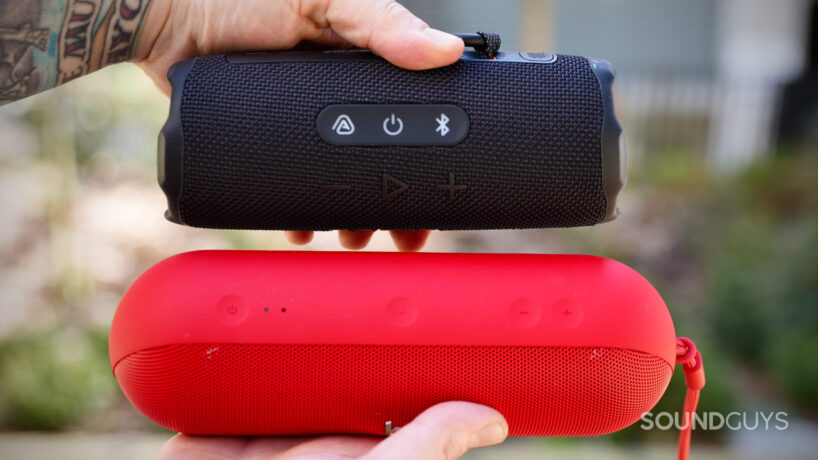 JBL Flip 7 vs Beats Pill: The best portable speaker for summer 2025 ...
