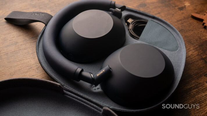 Best noise canceling headphones for airplanes in 2024 - SoundGuys
