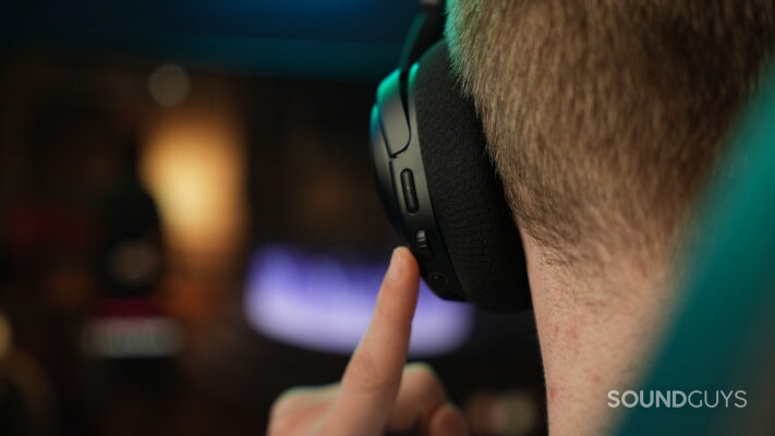 SteelSeries Arctis Nova 3X Wireless review: Good gaming audio on a ...