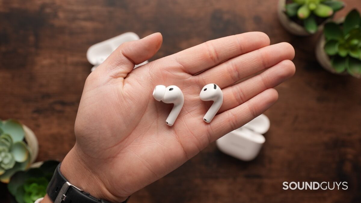 Apple AirPods Pro 3 vs AirPods 4: Big price gap, big differences ...